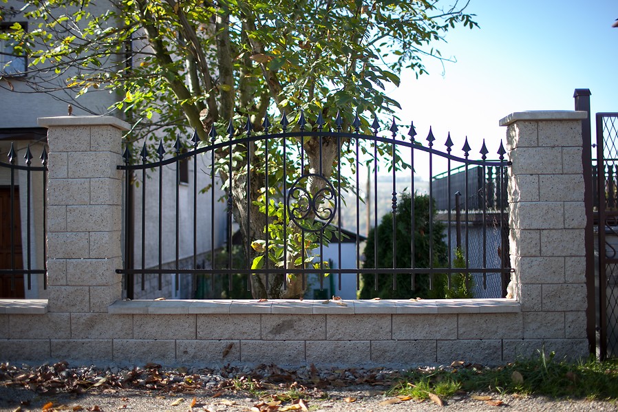 Ploty a brány- Merkury Market